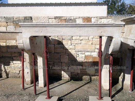 Provence fireplace in Natural stone from French quarry.