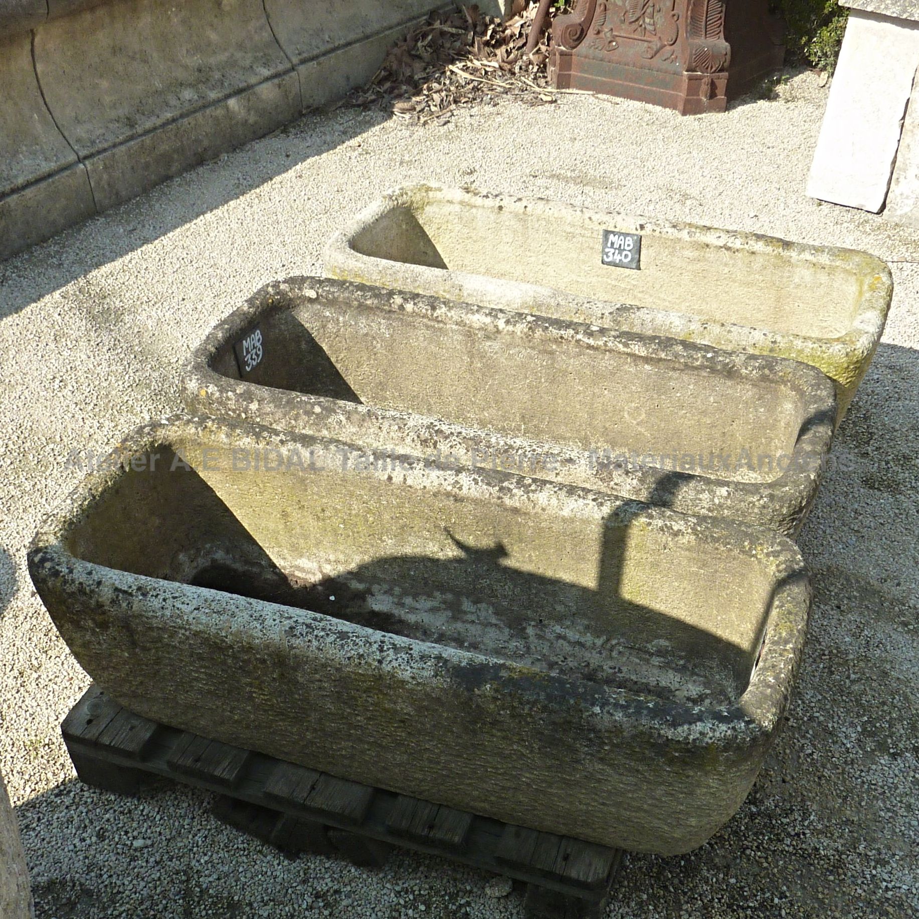 Lovely small antique stone trough with patina ** SOLD