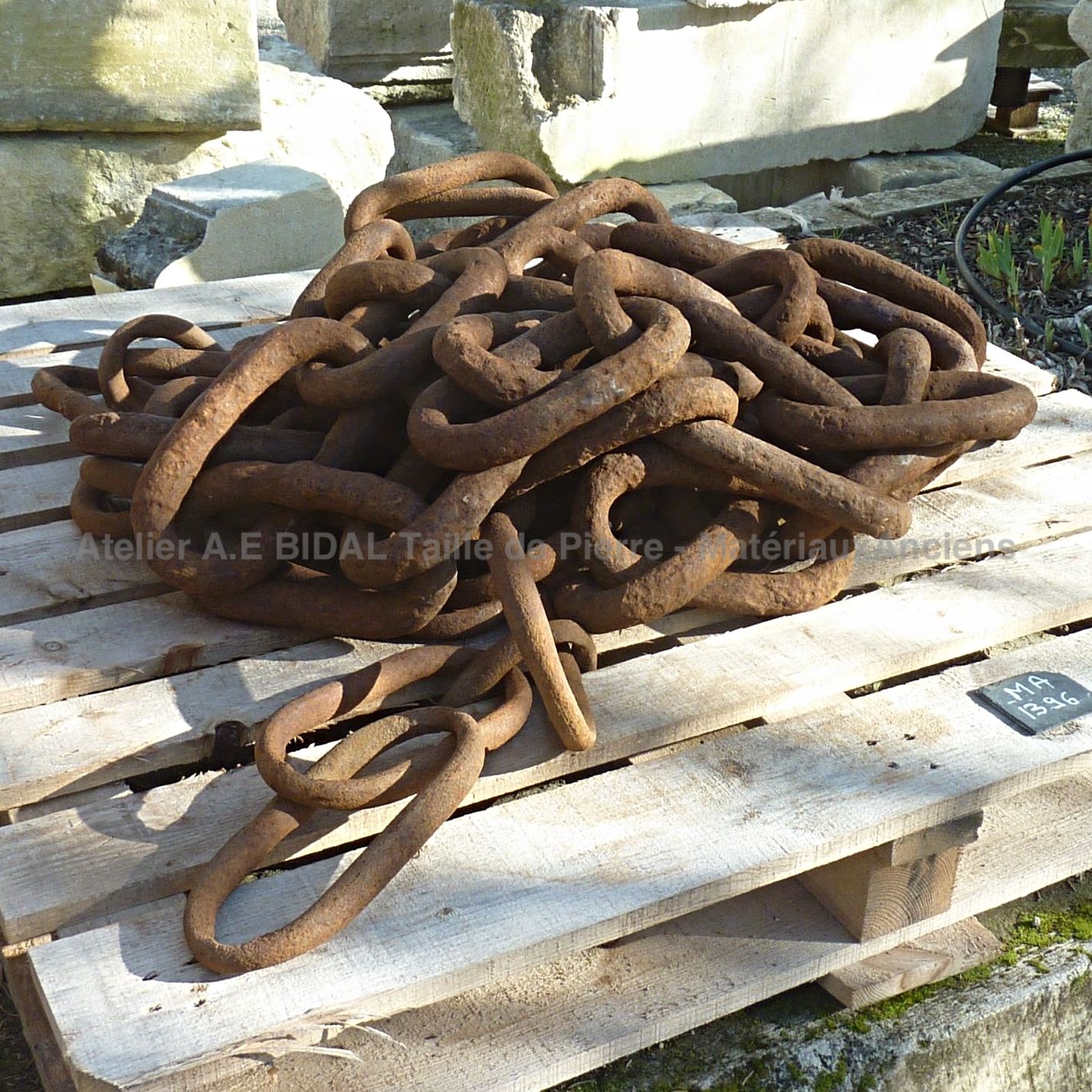 Ancienne chaîne en fer forgé