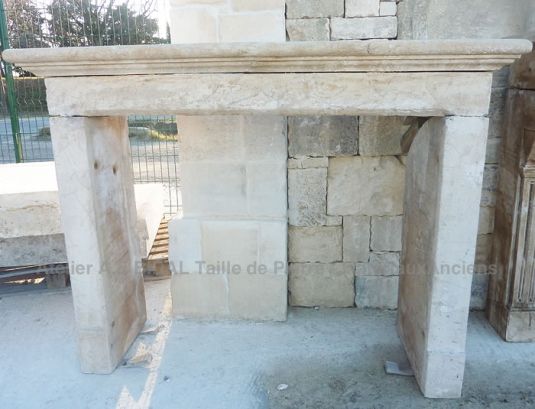 Cheminée en pierre
