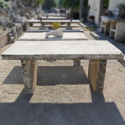 Antique garden furniture in natural stone | Rustic stone table